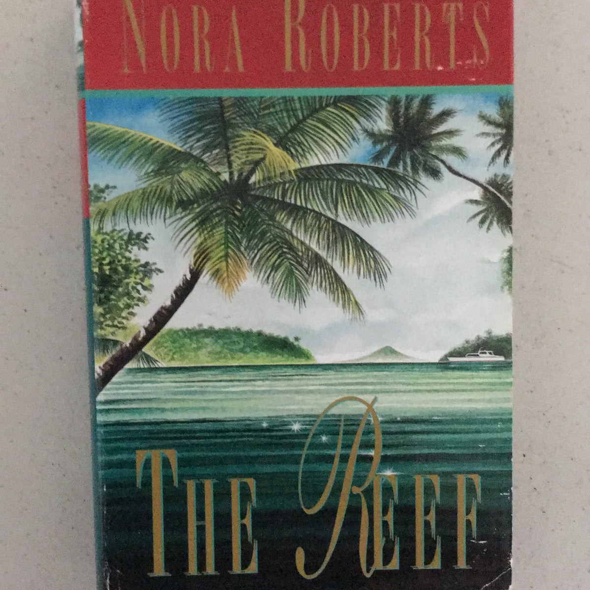 The Reef by Nora Roberts