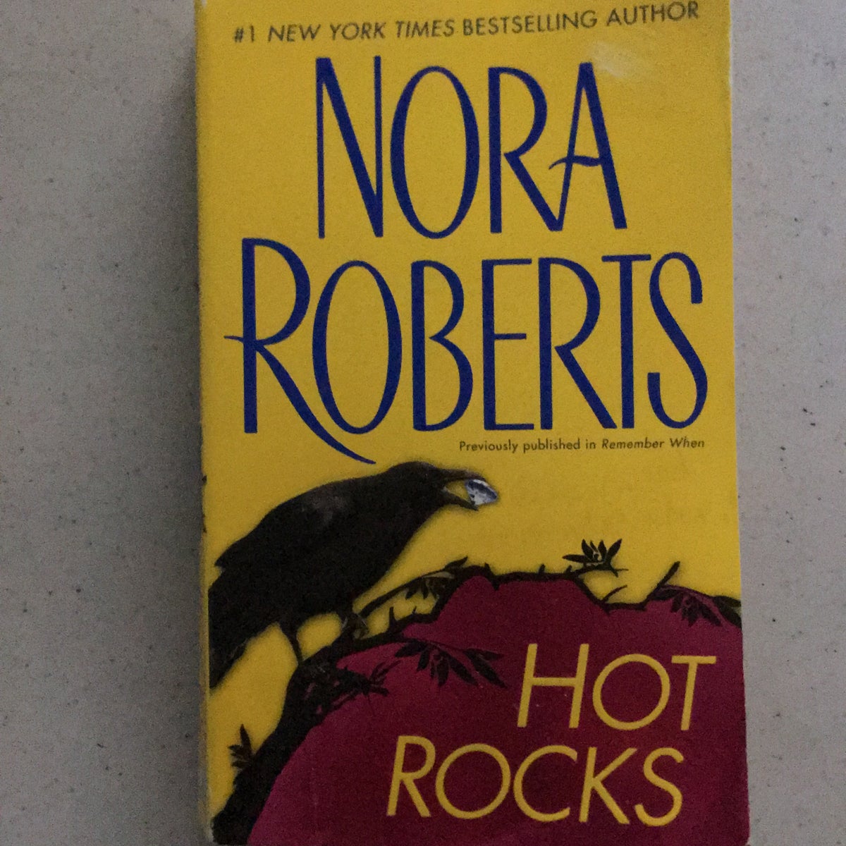 Hot Rocks by Nora Roberts, Paperback | Pangobooks