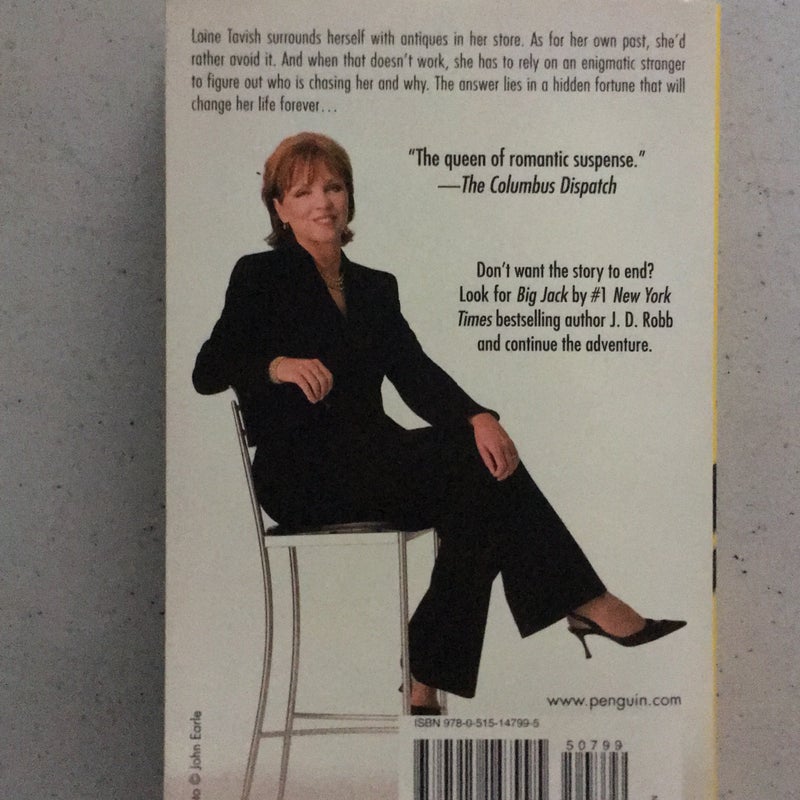 Hot Rocks by Nora Roberts, Paperback | Pangobooks