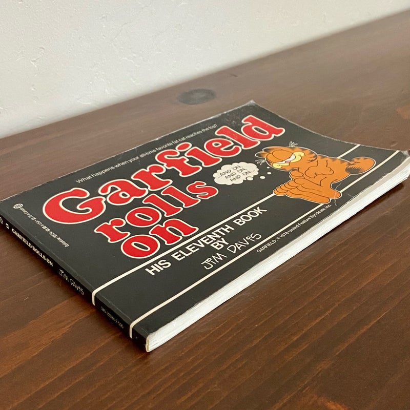 Garfield Rolls On by Jim Davis, Paperback | Pangobooks