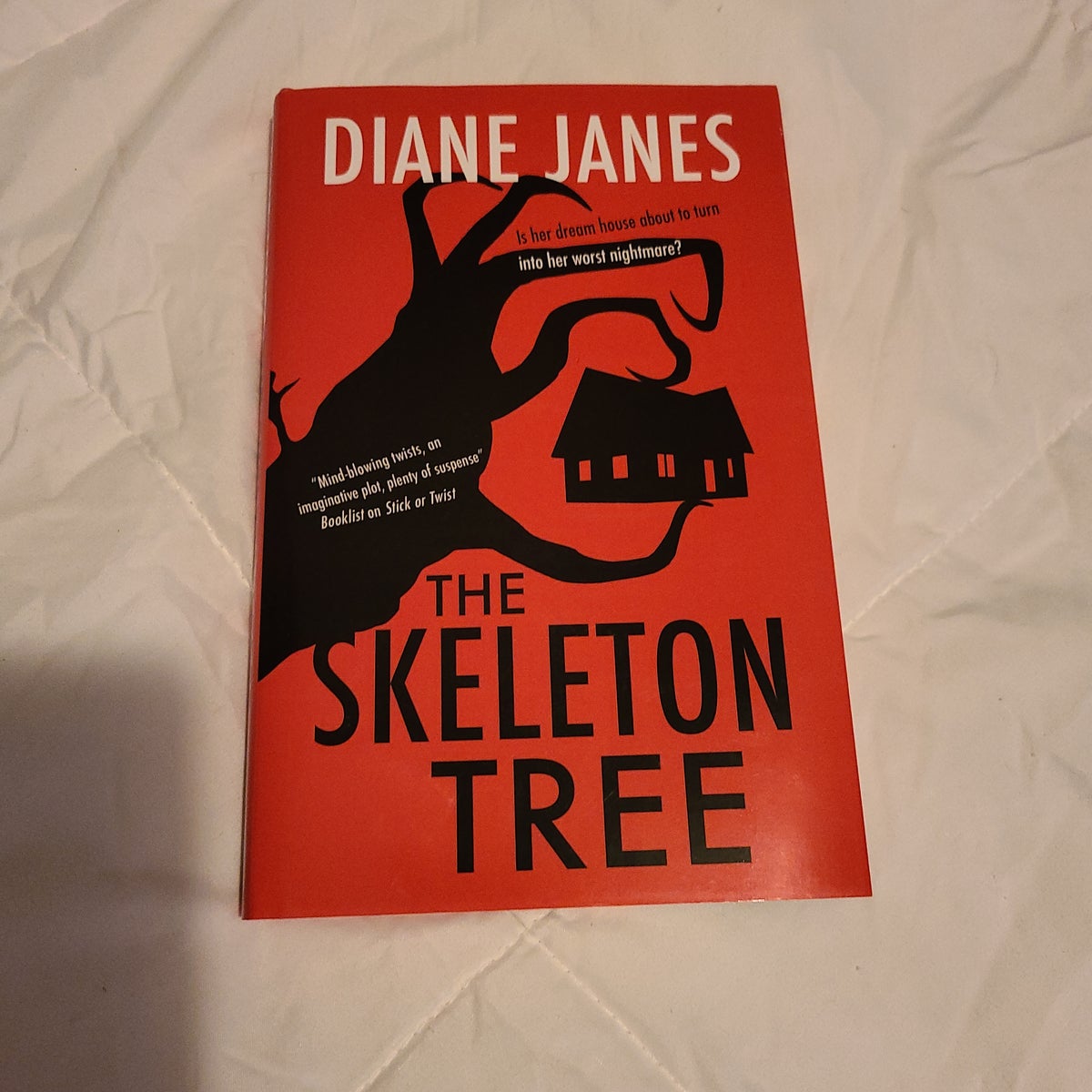 The Skeleton Tree by Diane Janes