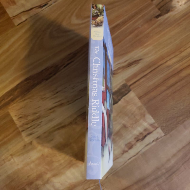 The Christmas Riddle by Susan Sleeman, Hardcover | Pangobooks
