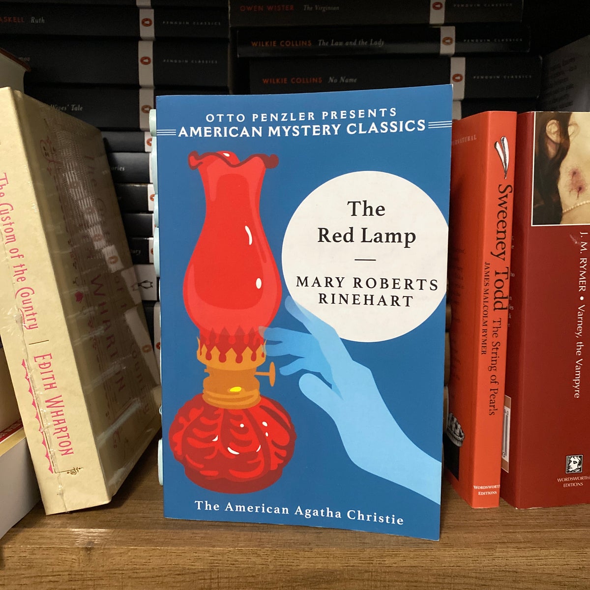 The Red Lamp by Mary Roberts Rinehart, Paperback | Pangobooks