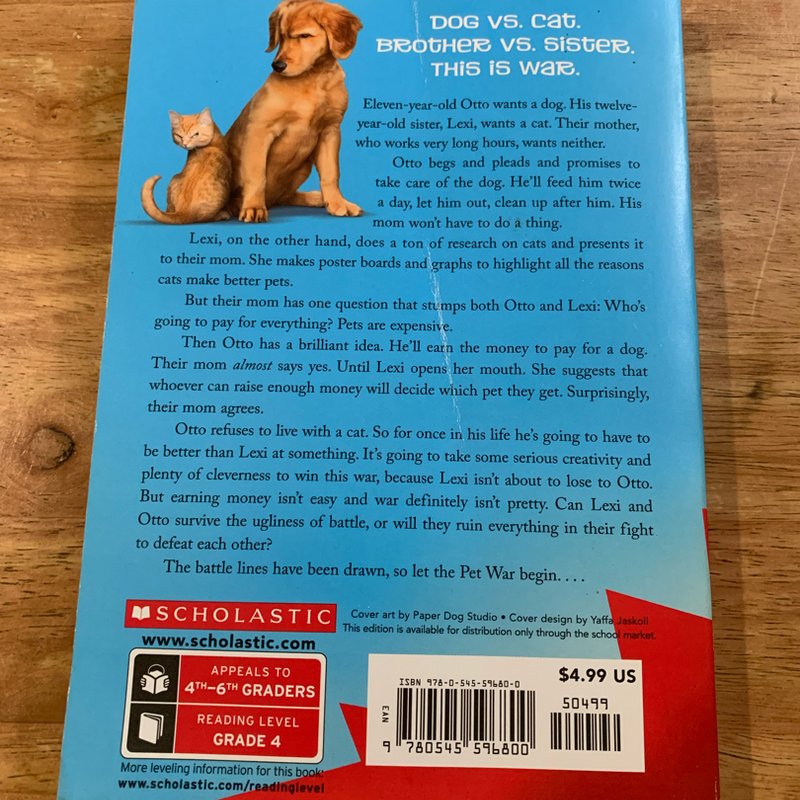 The Pet War by Allan Woodrow, Paperback | Pangobooks