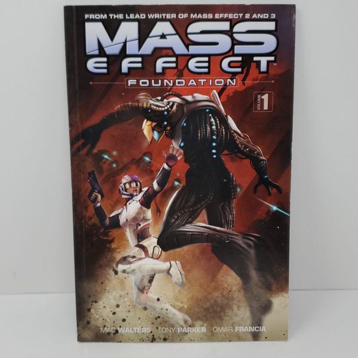 Mass Effect: Foundation Volume 1 by Mac Walters