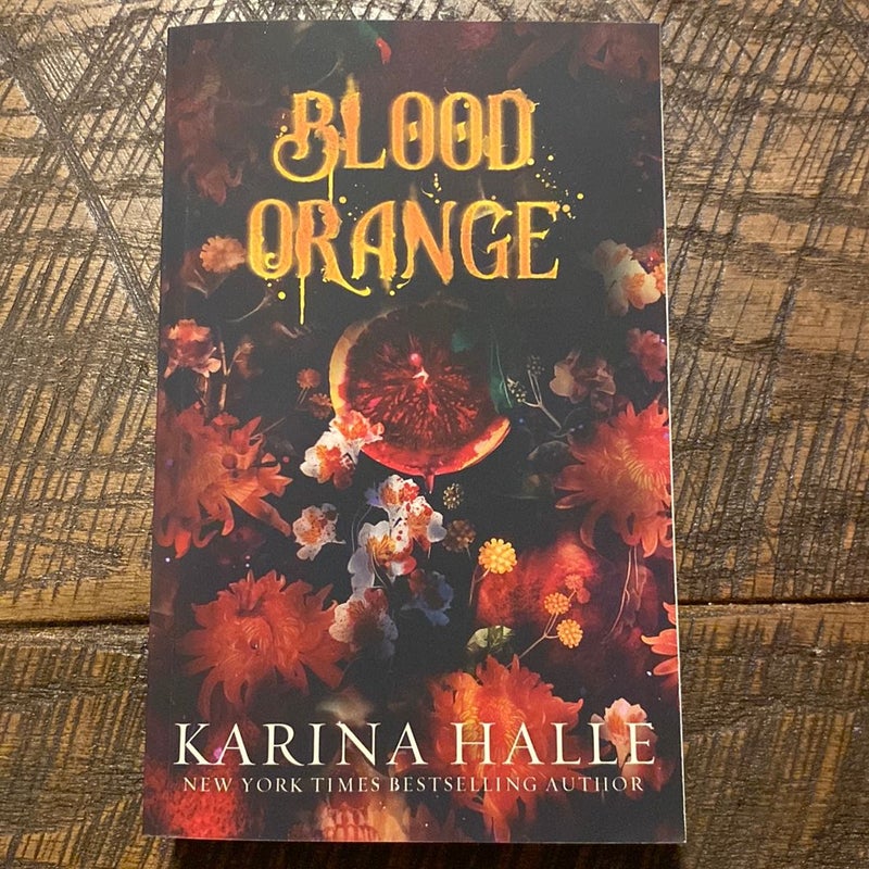 Blood Orange by Karina Halle, Paperback | Pangobooks