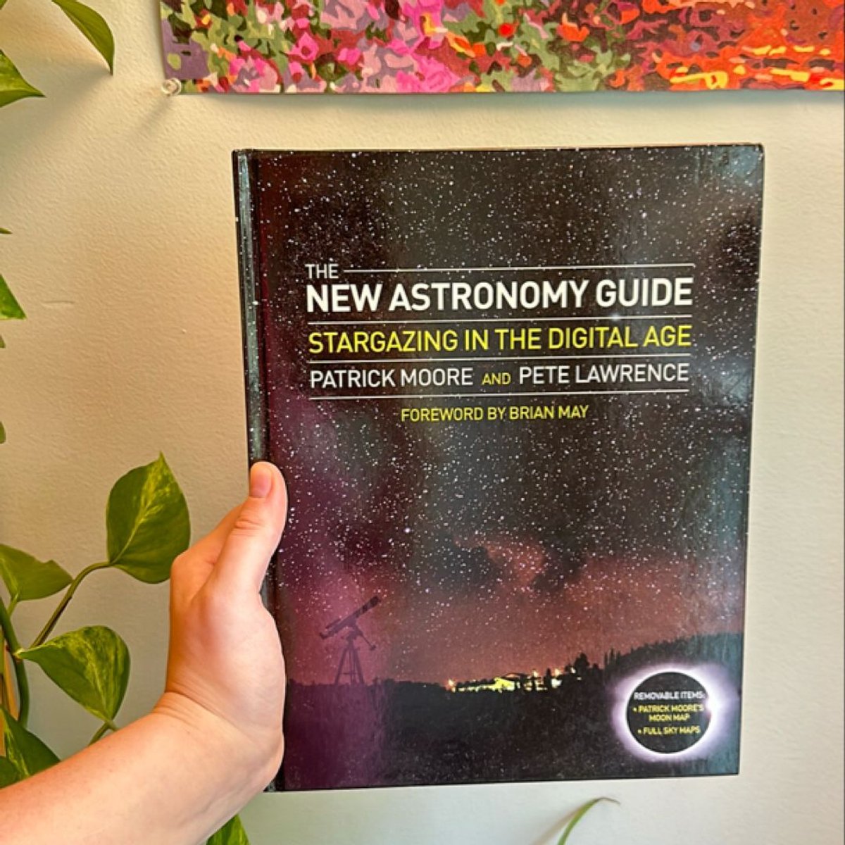 The New Astronomy Guide by Pete Lawrence