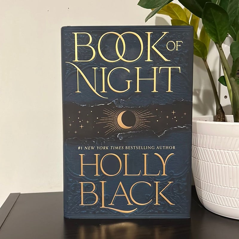 Book of Night by Holly Black, Hardcover | Pangobooks