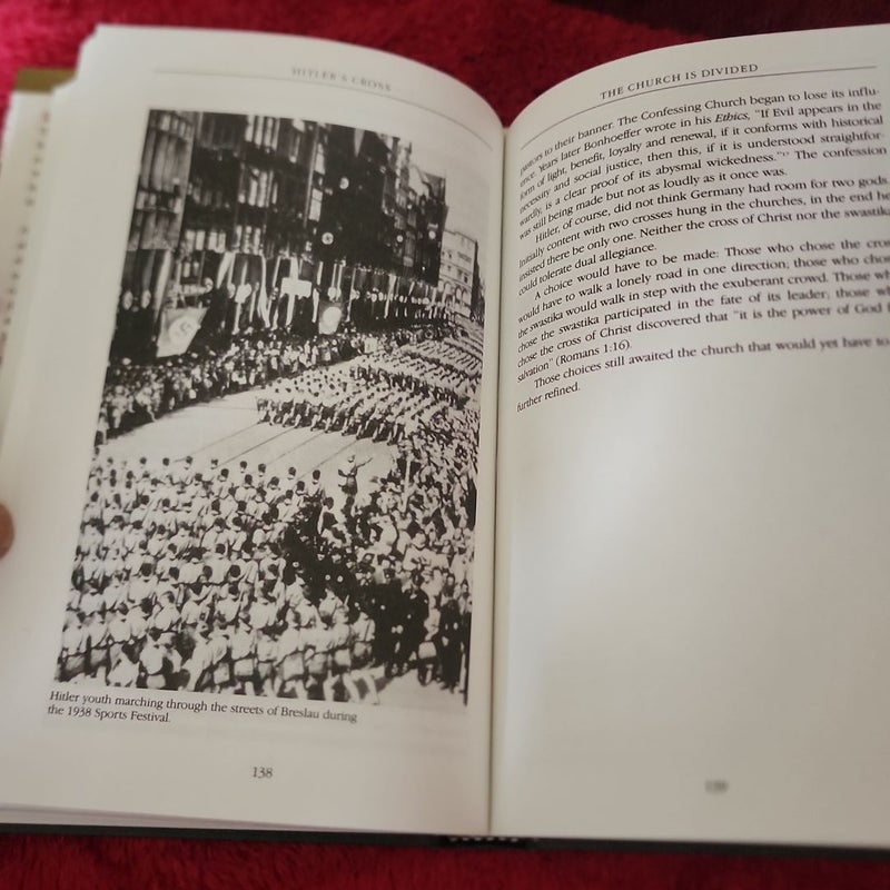 Hitler's Cross by Erwin W. Lutzer, Hardcover | Pangobooks