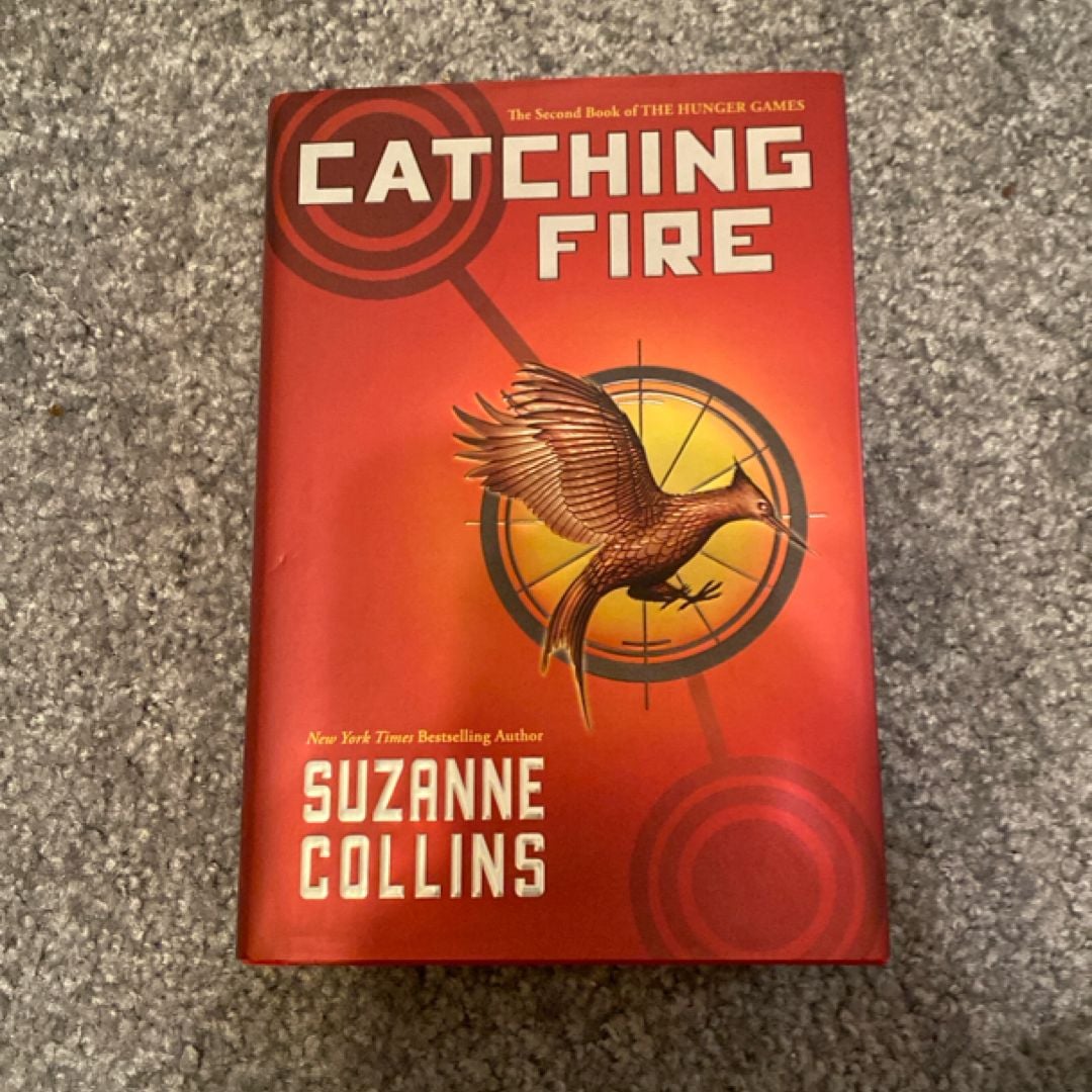 Catching Fire by Suzanne Collins, Hardcover | Pangobooks