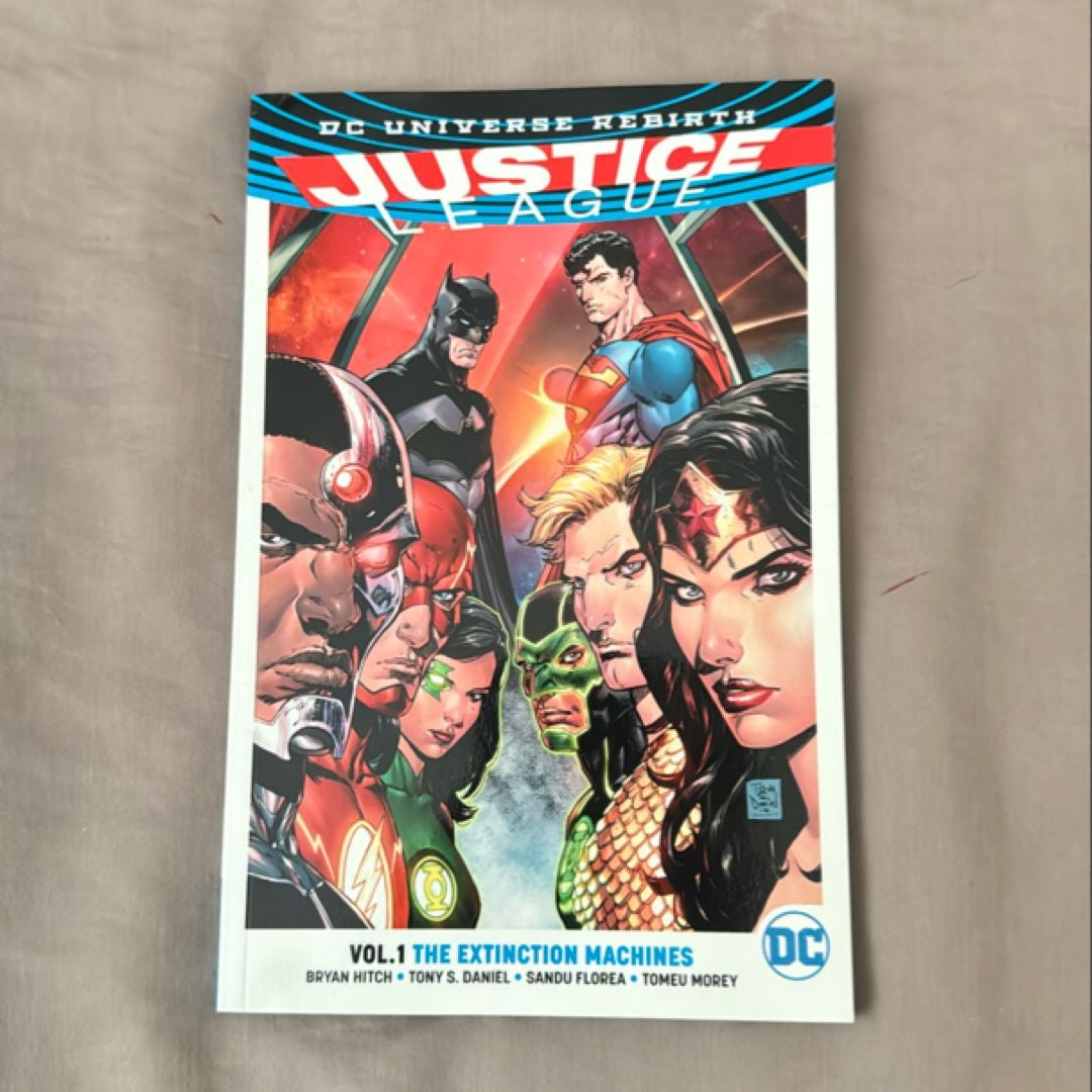 Justice League Vol 1 Extinction Machines by Bryan Hitch