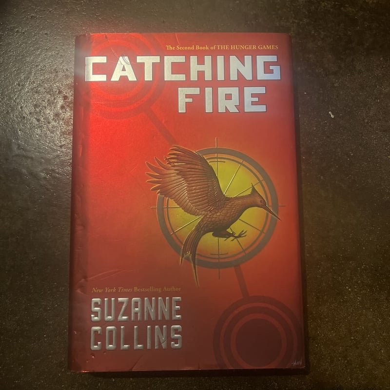 Catching Fire by Suzanne Collins, Hardcover | Pangobooks