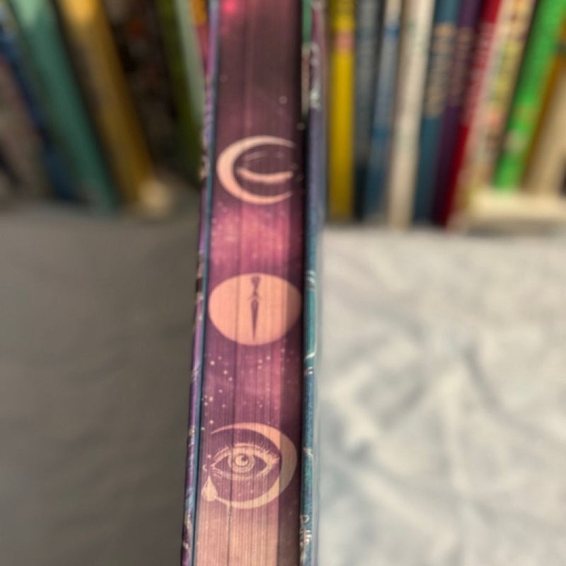 Threads that Bind (Fairyloot) by Kika Hatzopoulou , Hardcover | Pangobooks