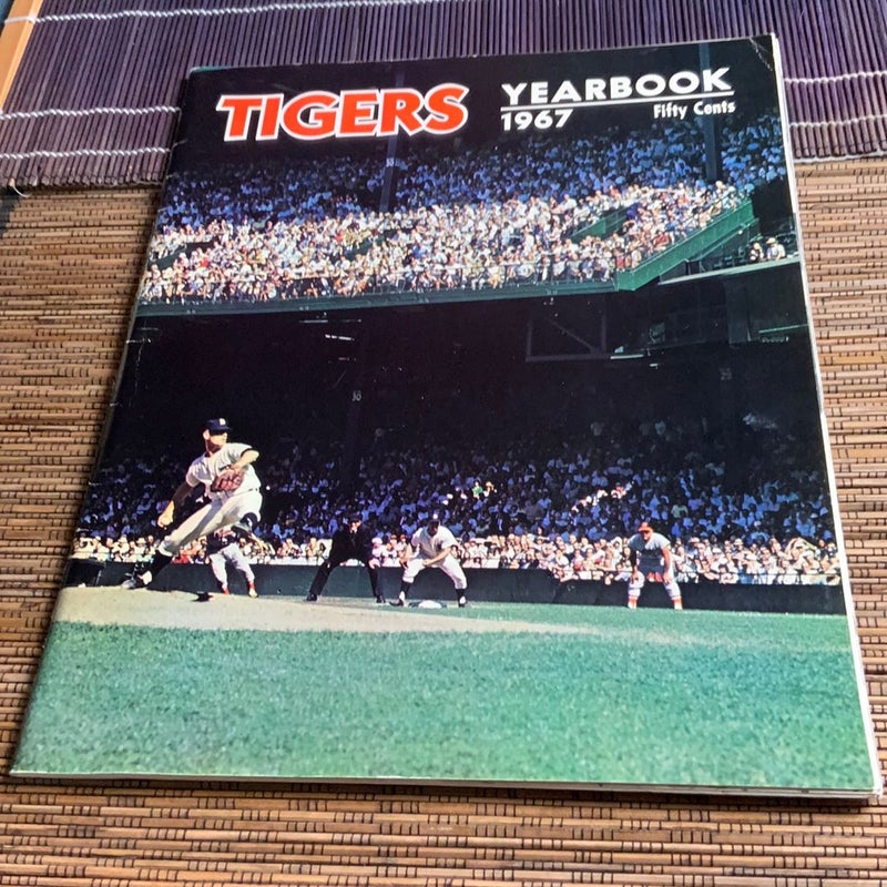 TIGERS YEARBOOK 1967 by Detroit Tigers, Paperback | Pangobooks