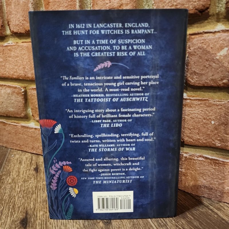 The Familiars by Stacey Halls, Hardcover | Pangobooks