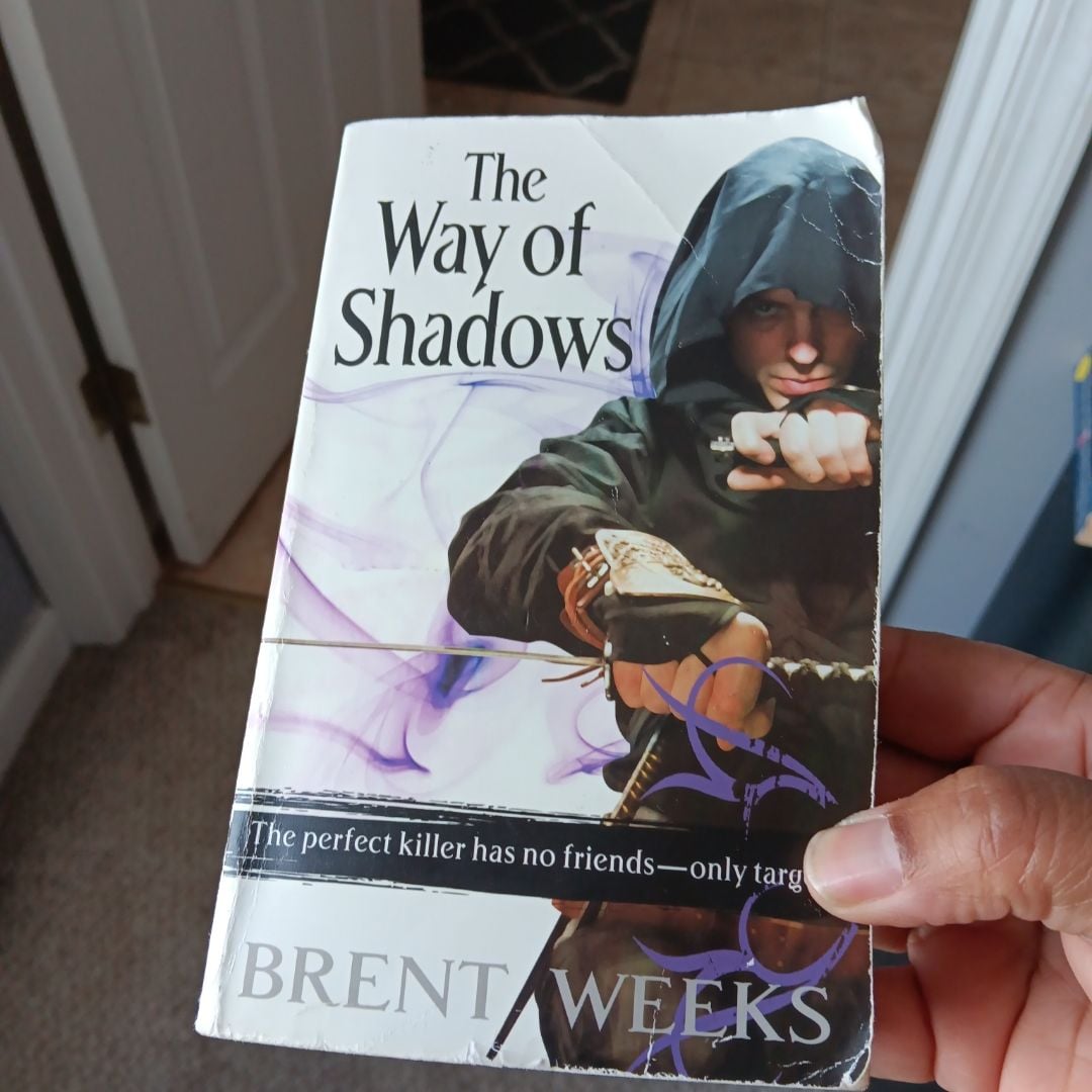 Way of Shadows: Night Angel Trilogy book 1 (0386-FAN) by Brent Weeks ...