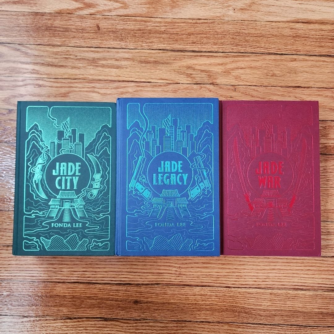 Green Bone Saga *Illumicrate Edition* by Fonda Lee, Hardcover | Pangobooks