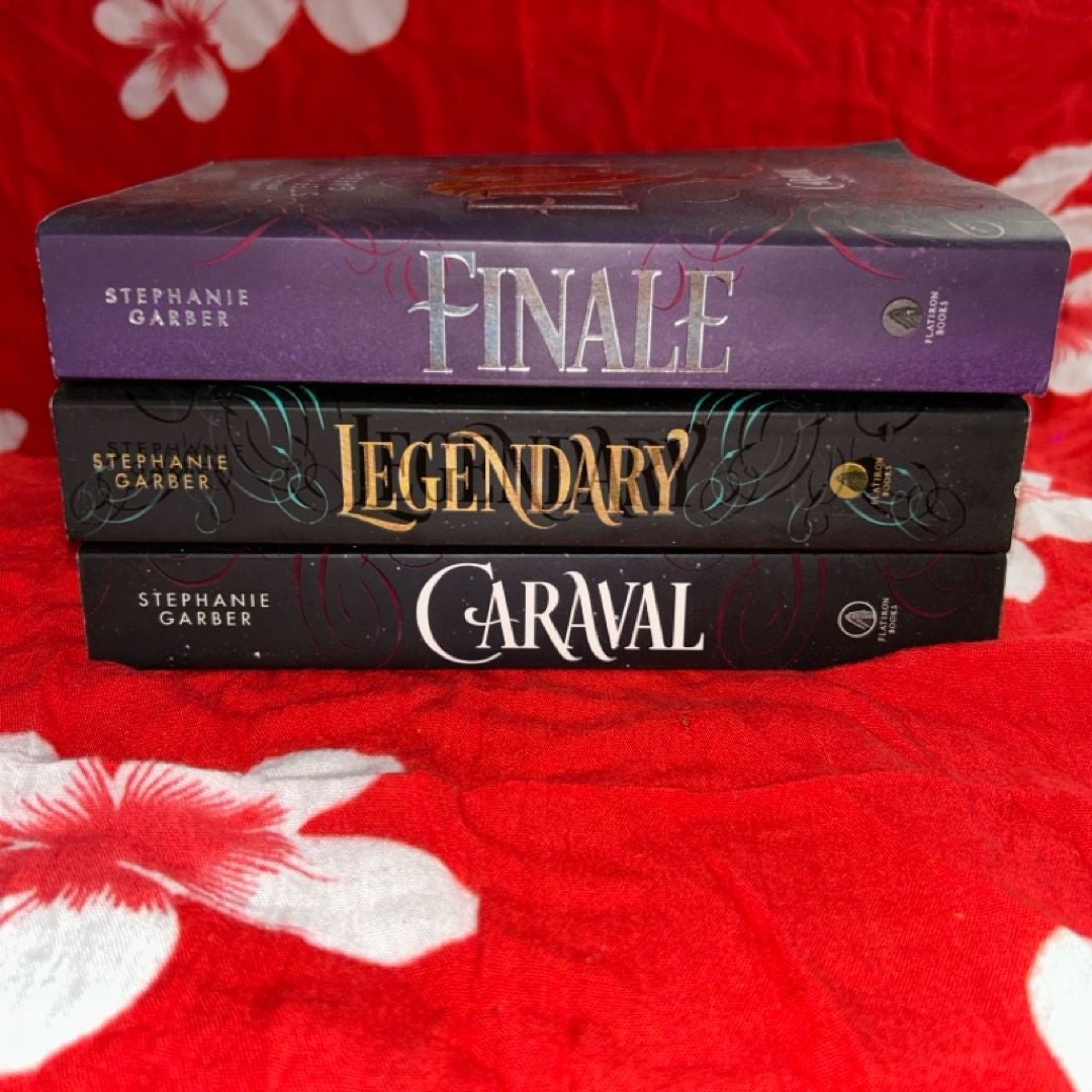 Caraval set by Stephanie Garber, Paperback | Pangobooks