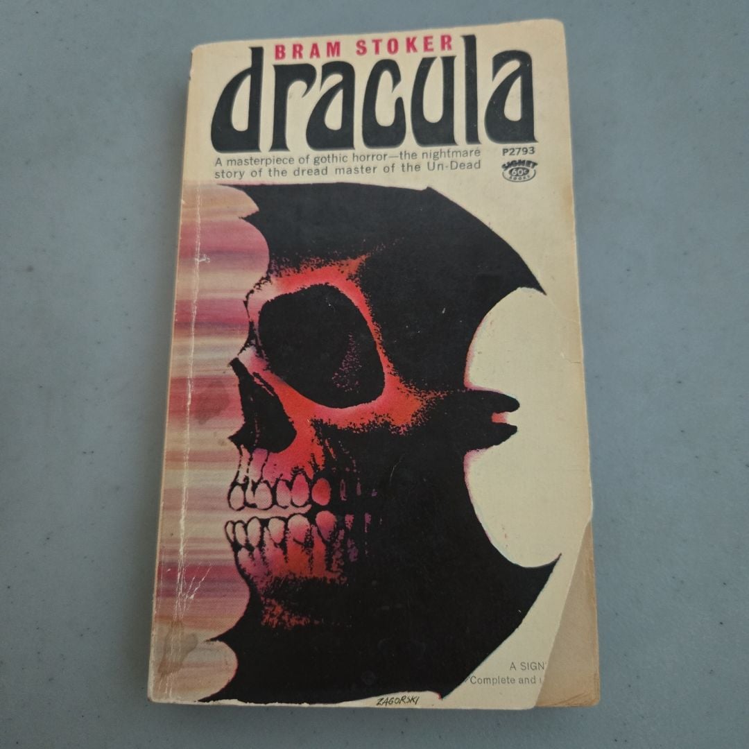 Dracula by Bram Stoker, Paperback | Pangobooks