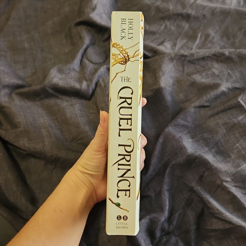 The Cruel Prince by Holly Black, Paperback | Pangobooks
