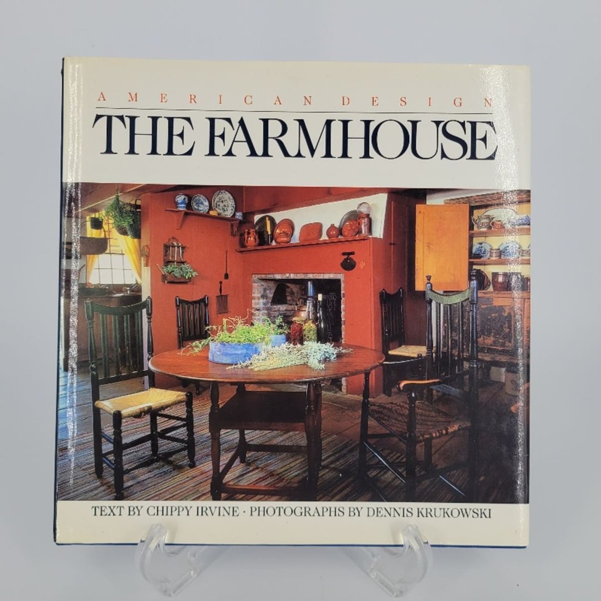 The Farmhouse by Chippy Irvine, Hardcover | Pango Books