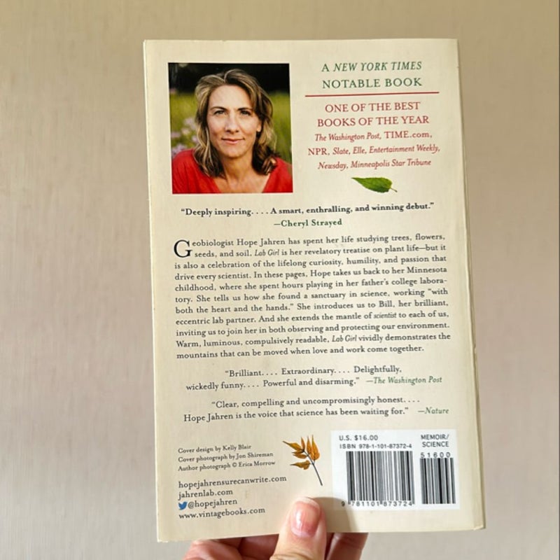 Lab Girl by Hope Jahren