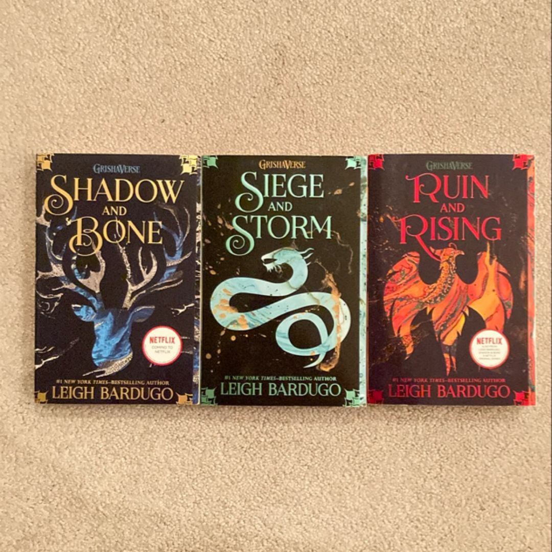 Shadow and Bone Trilogy by Leigh Bardugo, Paperback | Pangobooks