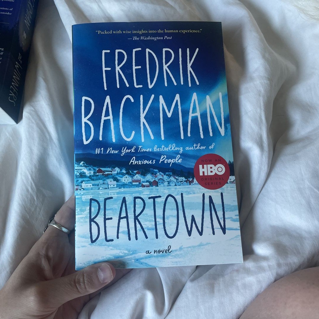 Beartown by Fredrik Backman, Paperback | Pangobooks
