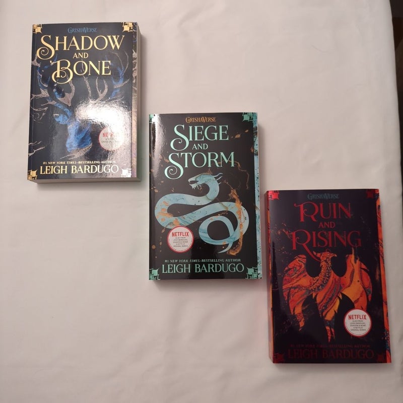 The Shadow and Bone Trilogy Boxed Set by Leigh Bardugo, Paperback | Pangobooks