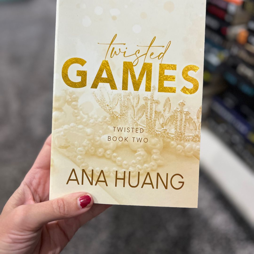 Twisted Games by Ana Huang, Paperback | Pangobooks