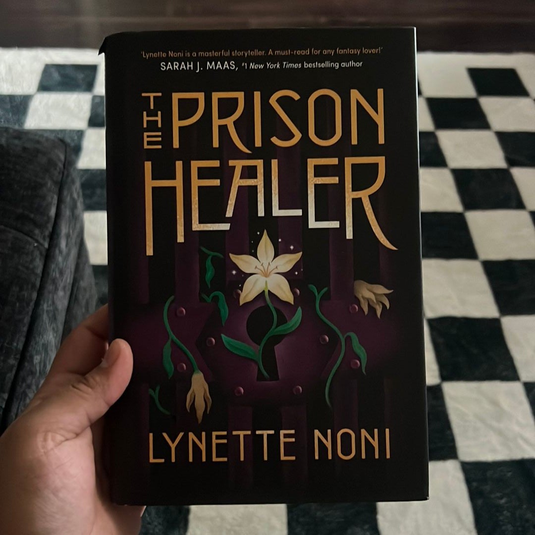 The Prison Healer by Lynette Noni, Hardcover | Pangobooks