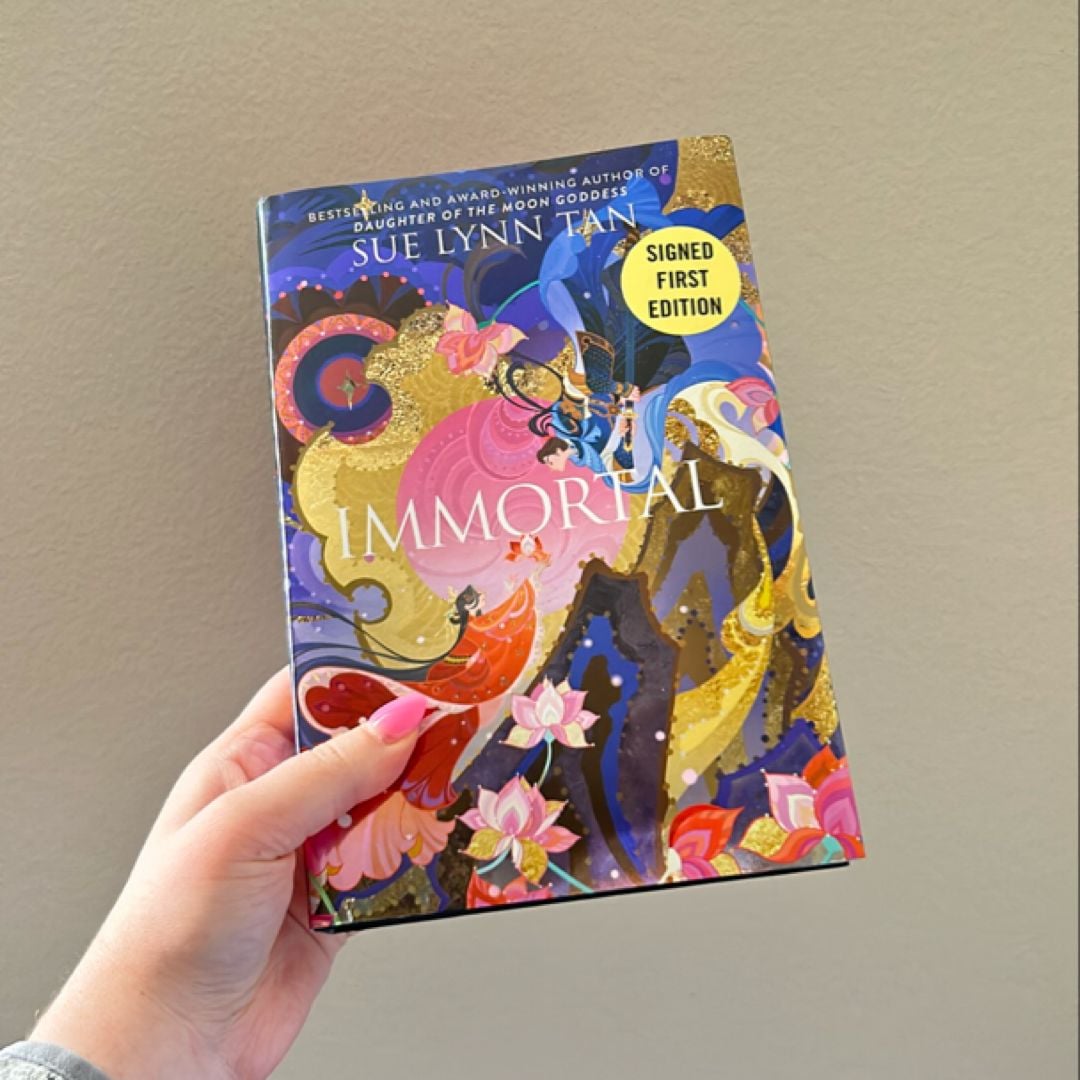 Immortal (signed) by Sue Lynn Tan, Hardcover | Pangobooks