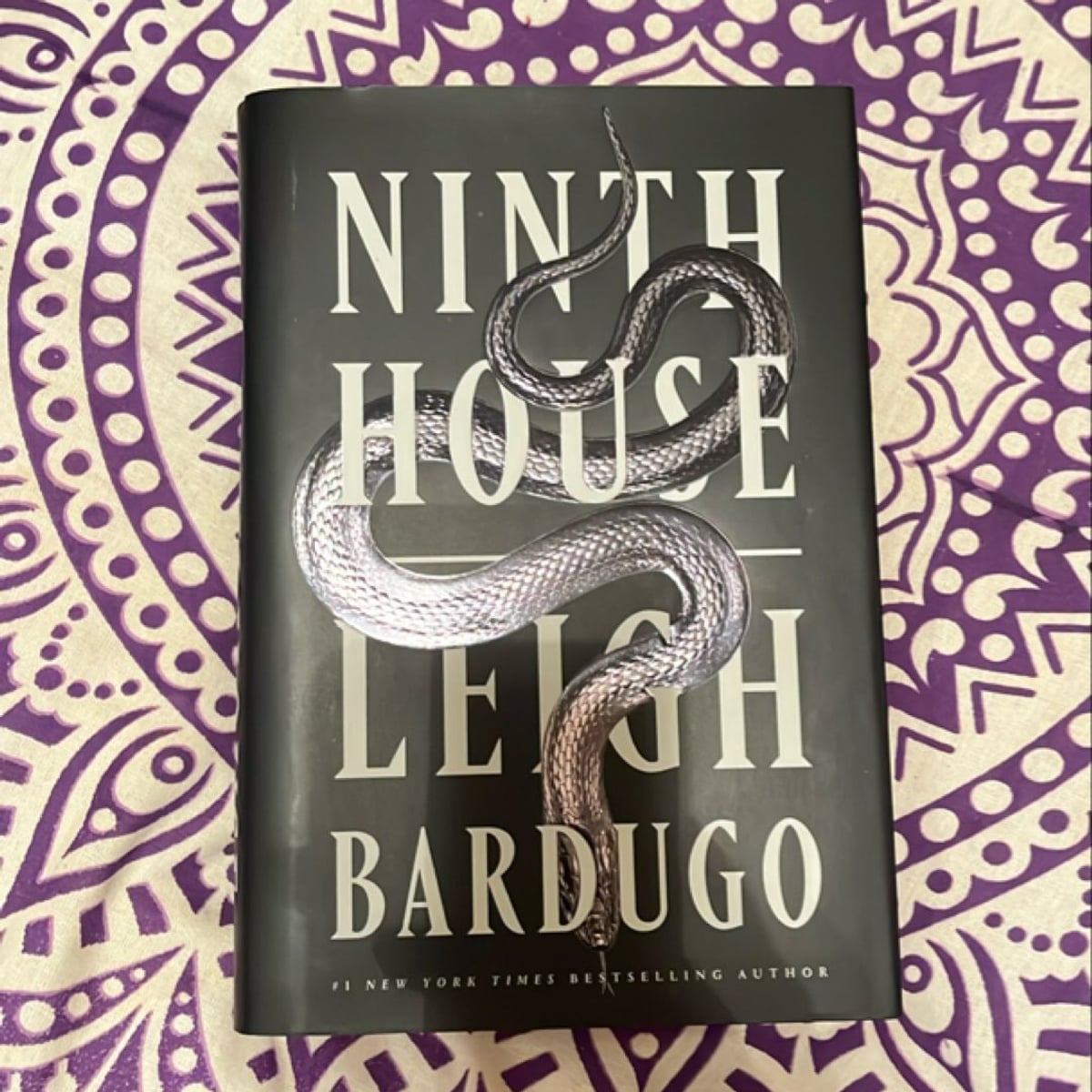 Ninth House by Leigh Bardugo, Hardcover | Pangobooks