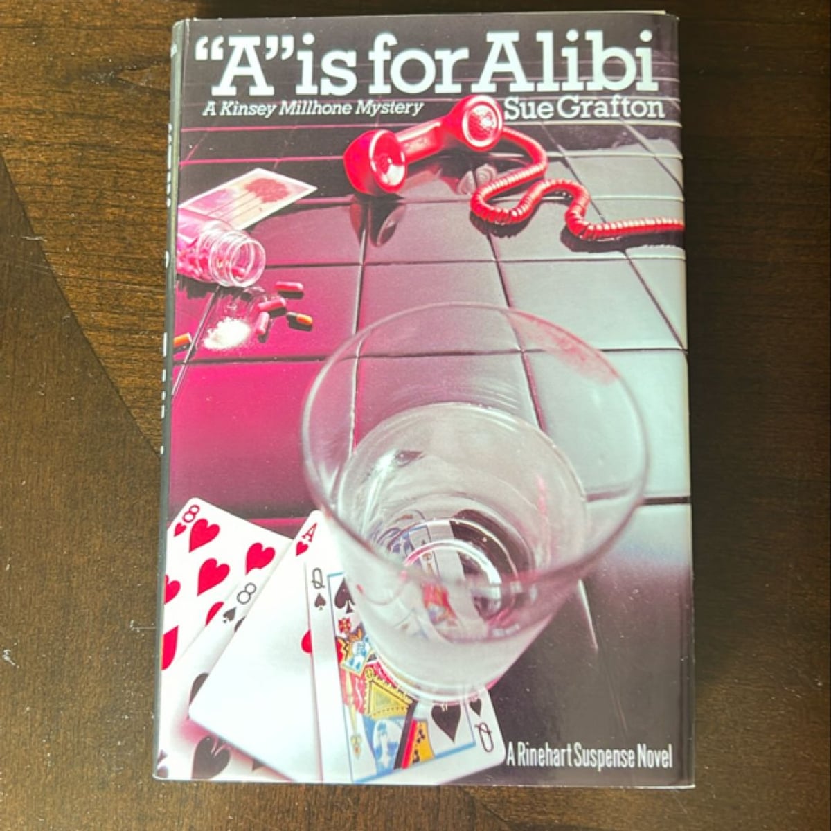 “A” is for Alibi by Sue Grafton, Hardcover | Pangobooks