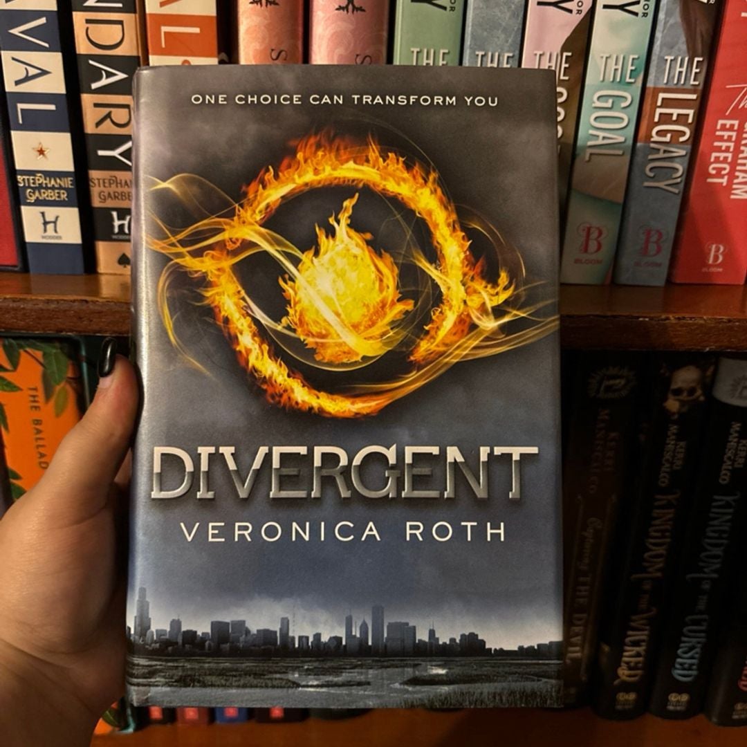 Divergent first edition by Veronica Roth , Hardcover | Pangobooks