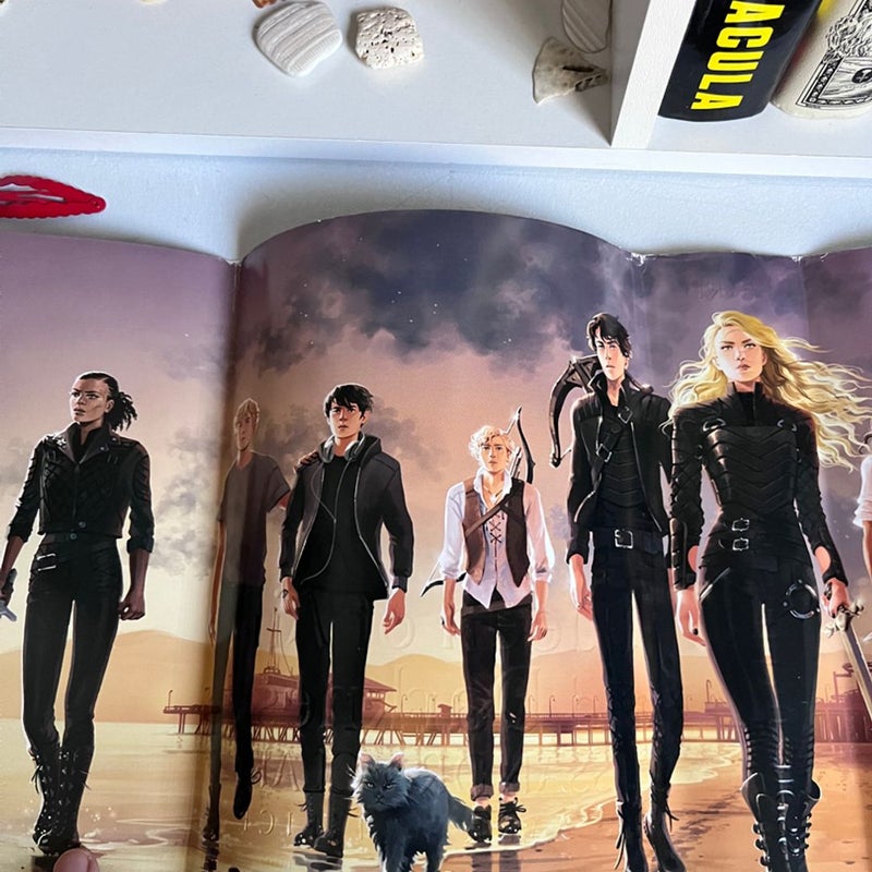 Queen of Air and Darkness by Cassandra Clare, Hardcover | Pangobooks