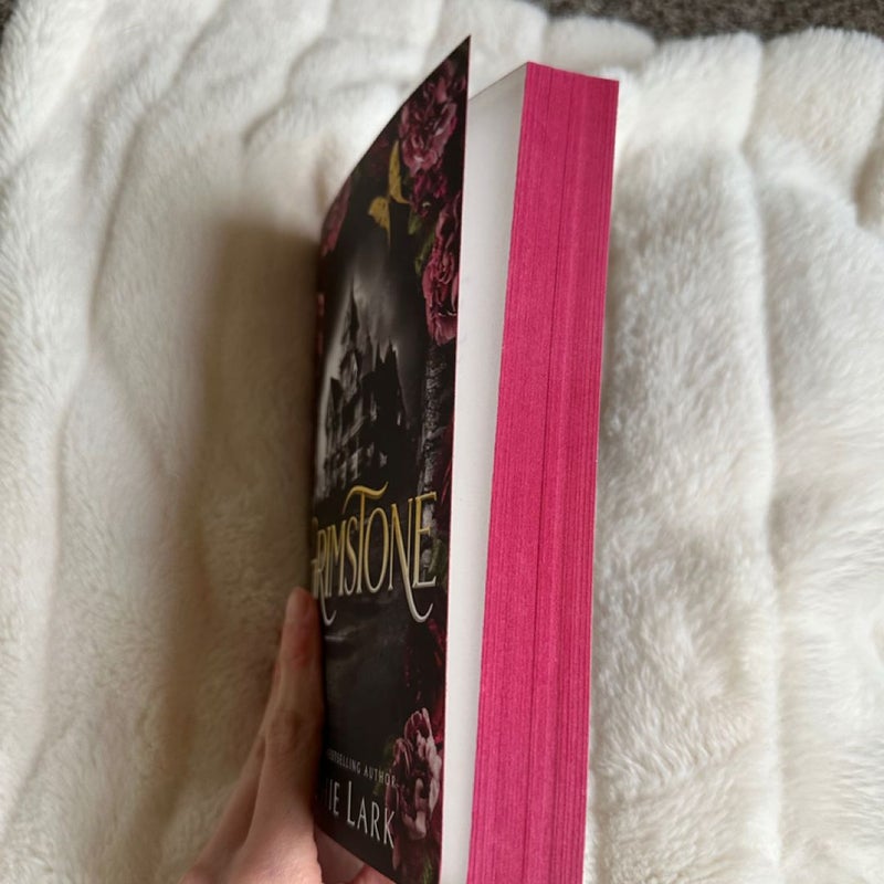 Grimstone by Sophie Lark, Paperback | Pangobooks