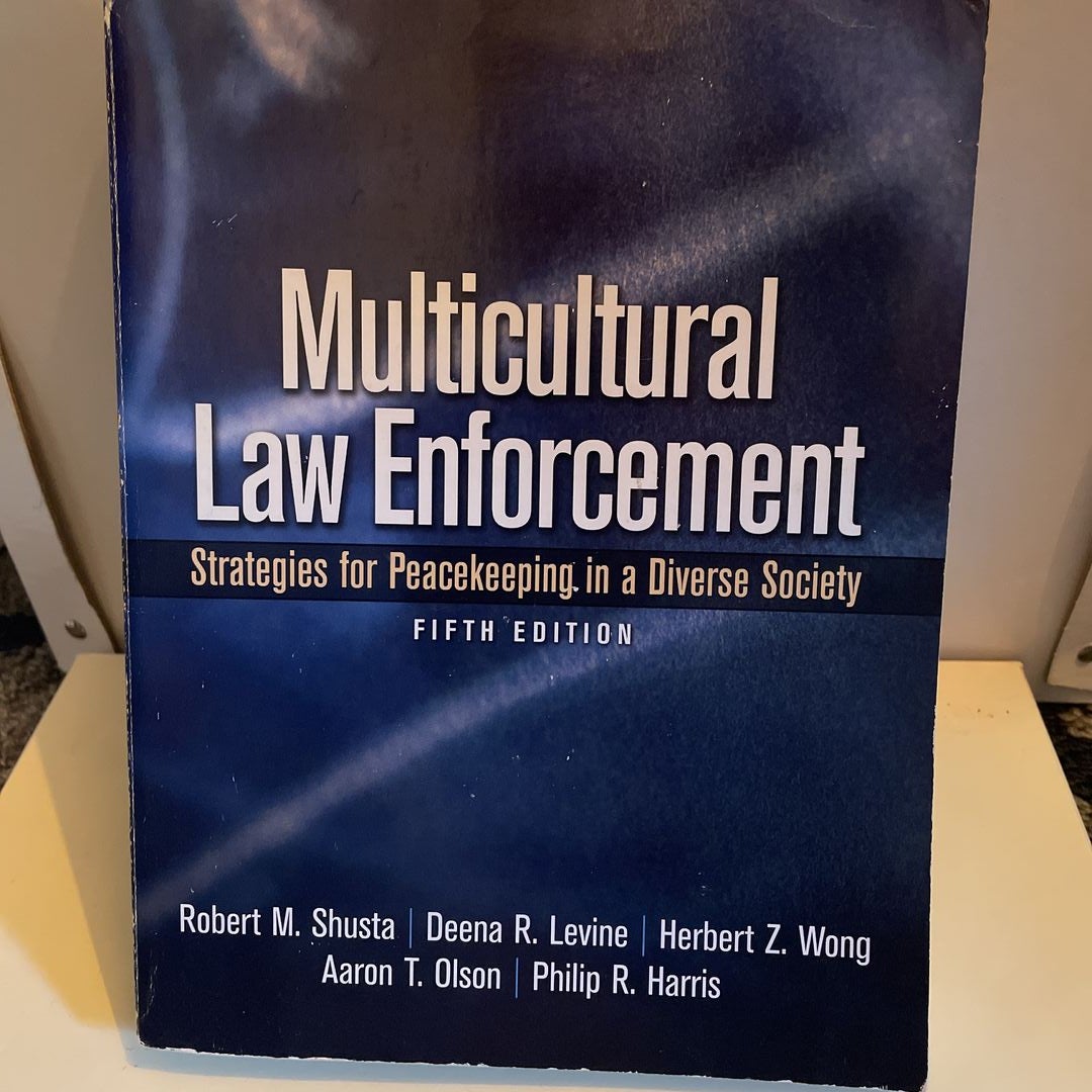 Multicultural Law Enforcement by Robert M. Shusta, Paperback | Pangobooks