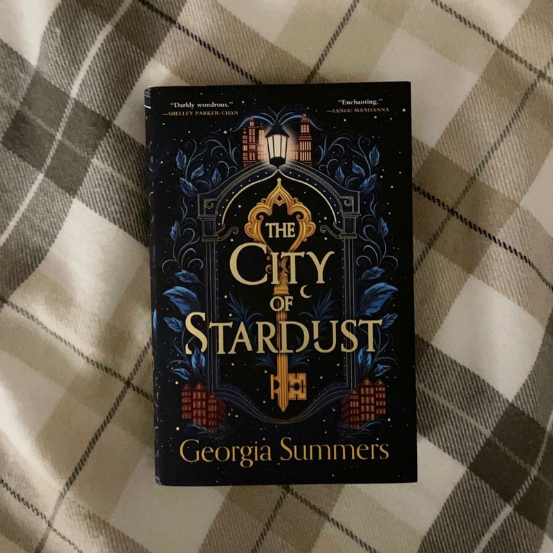 The City of Stardust by Georgia Summers, Hardcover | Pangobooks