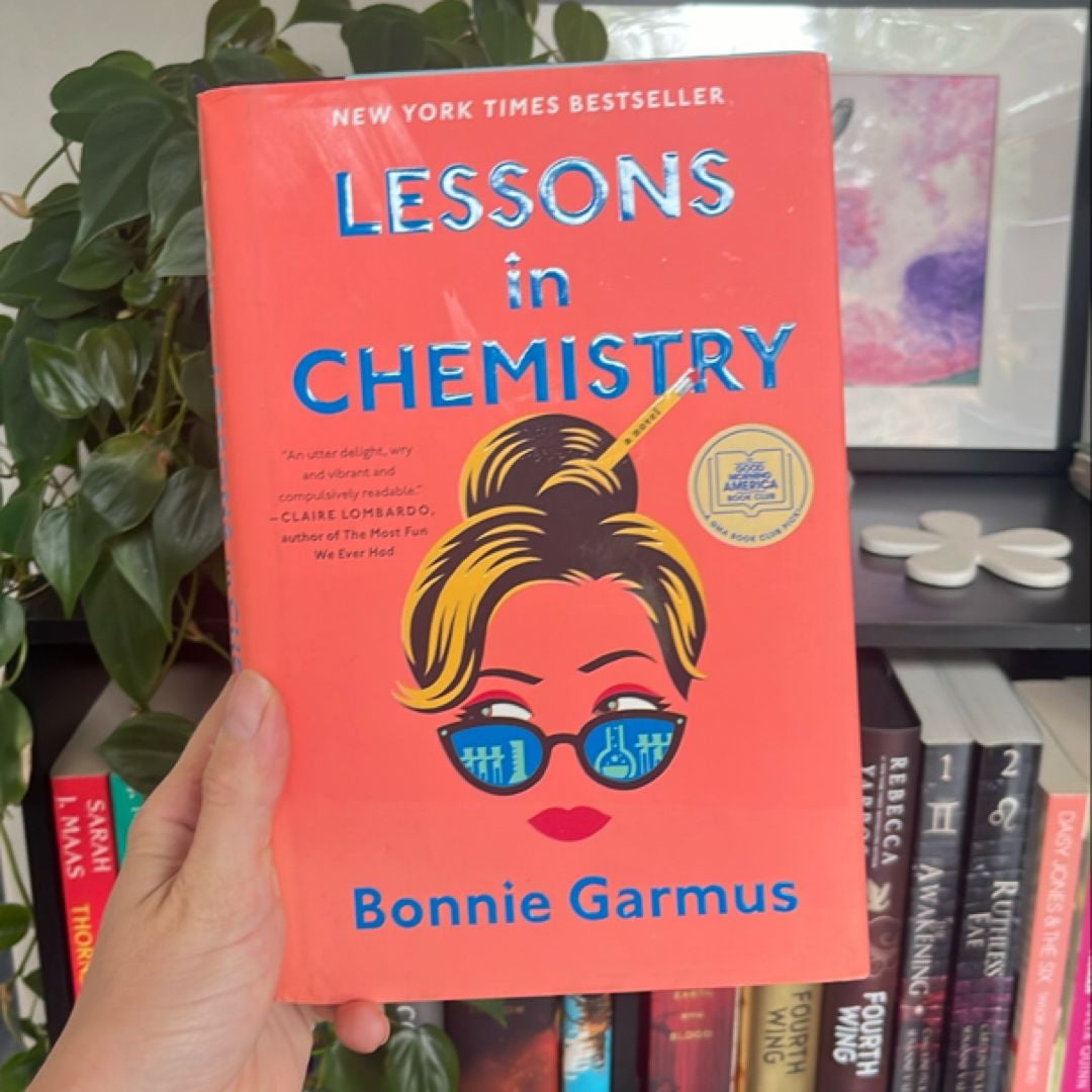 Lessons in Chemistry by Bonnie Garmus, Hardcover | Pangobooks