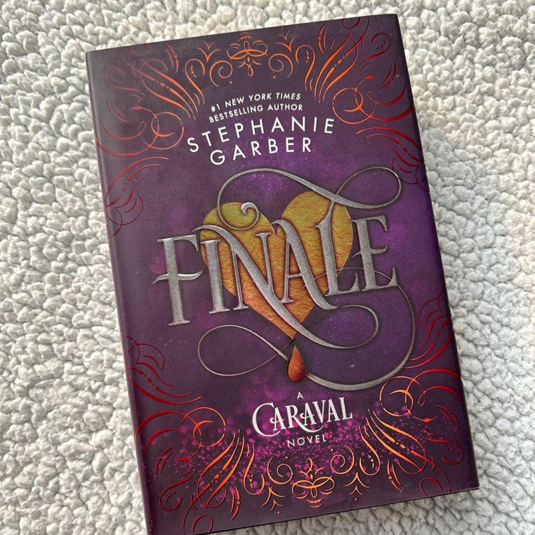 SIGNED Finale by Stephanie Garber, Hardcover | Pangobooks
