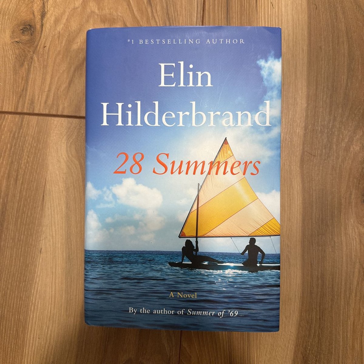 28 Summers by Elin Hilderbrand, Hardcover | Pangobooks