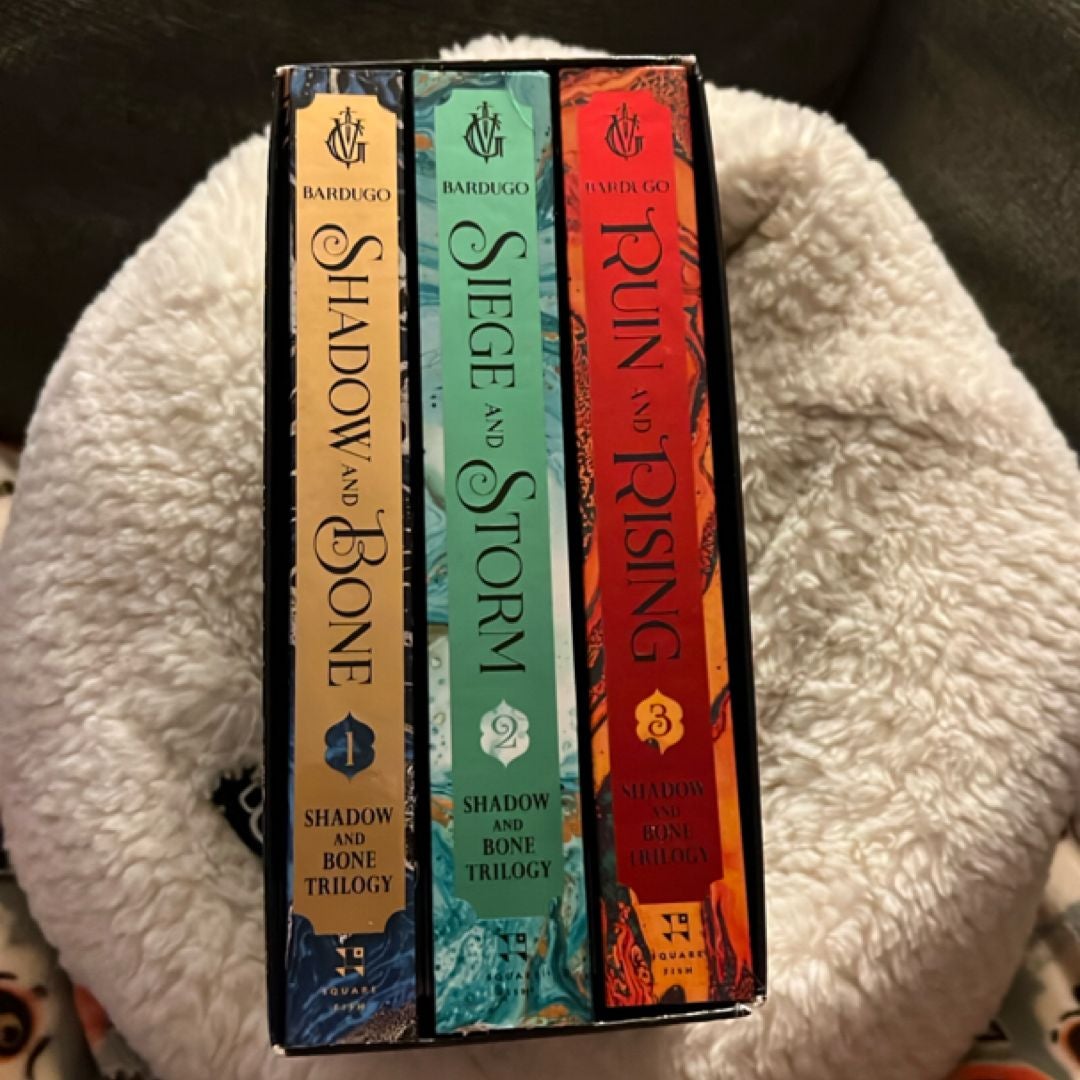 The Shadow and Bone Trilogy Boxed Set by Leigh Bardugo