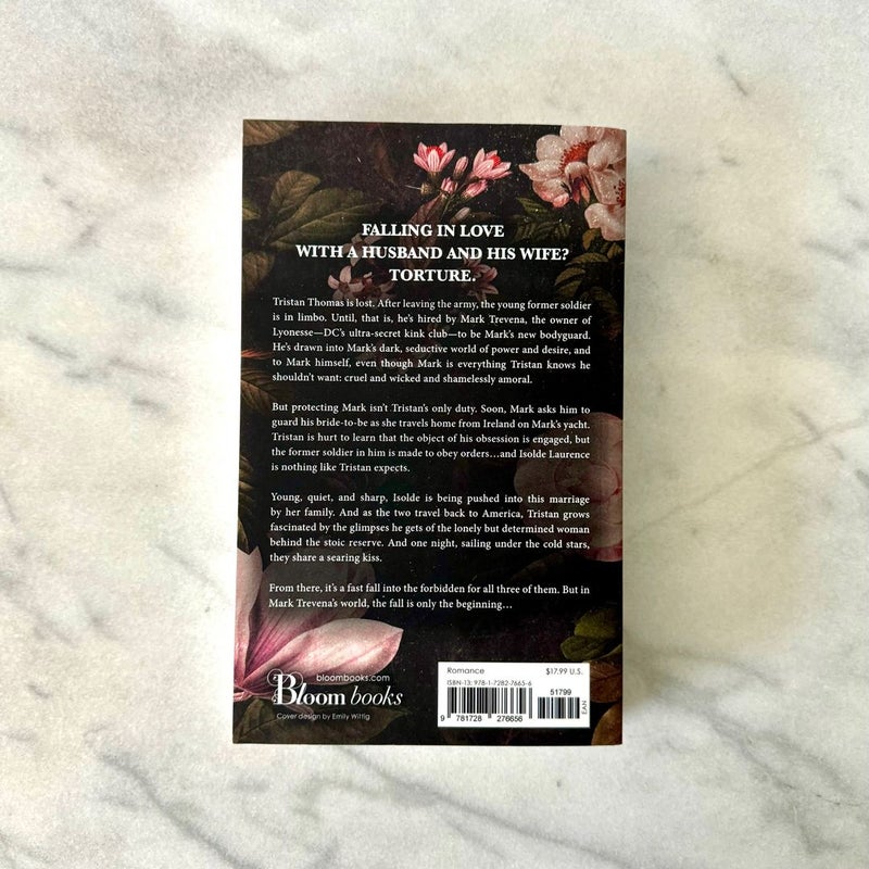 Salt Kiss by Sierra Simone, Paperback | Pangobooks