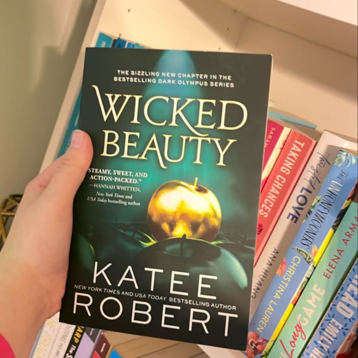 Wicked Beauty by Katee Robert, Paperback | Pangobooks