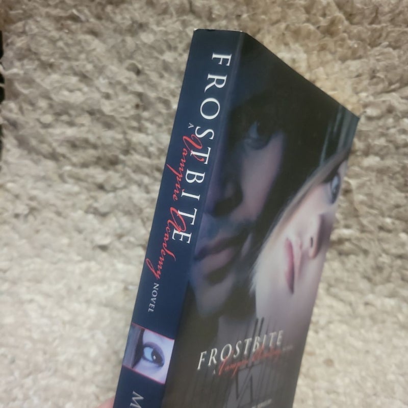 Frostbite by Richelle Mead