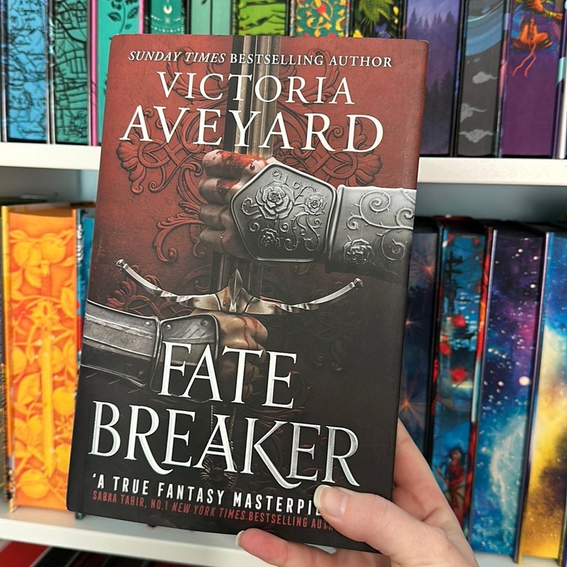 Fate Breaker (Waterstones) by Victoria Aveyard, Hardcover | Pangobooks