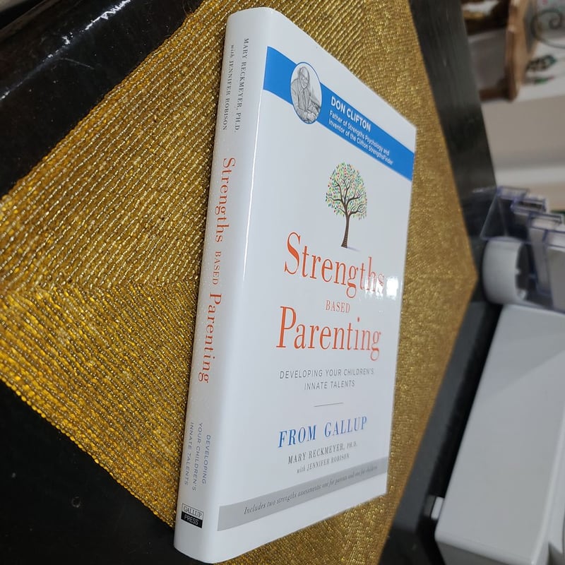 Strengths Based Parenting by Mary Reckmeyer, Hardcover | Pangobooks