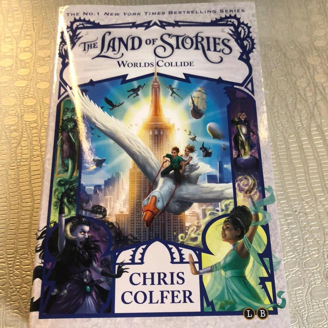 The Land of Stories Worlds Collide by Chris Colfer, Paperback | Pangobooks