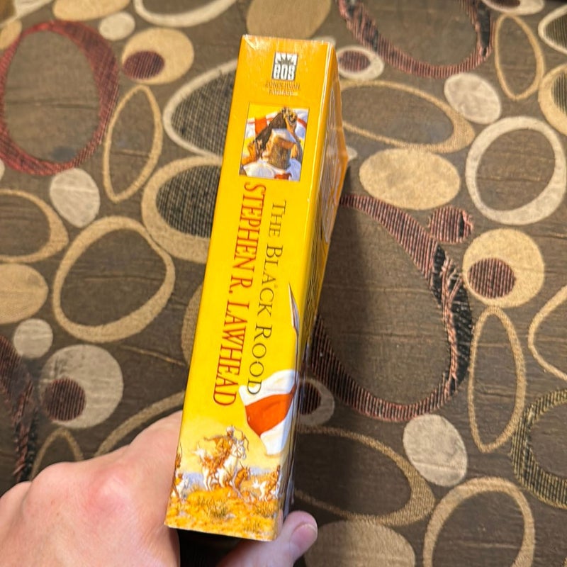 The Black Rood by Stephen Lawhead, Paperback | Pangobooks